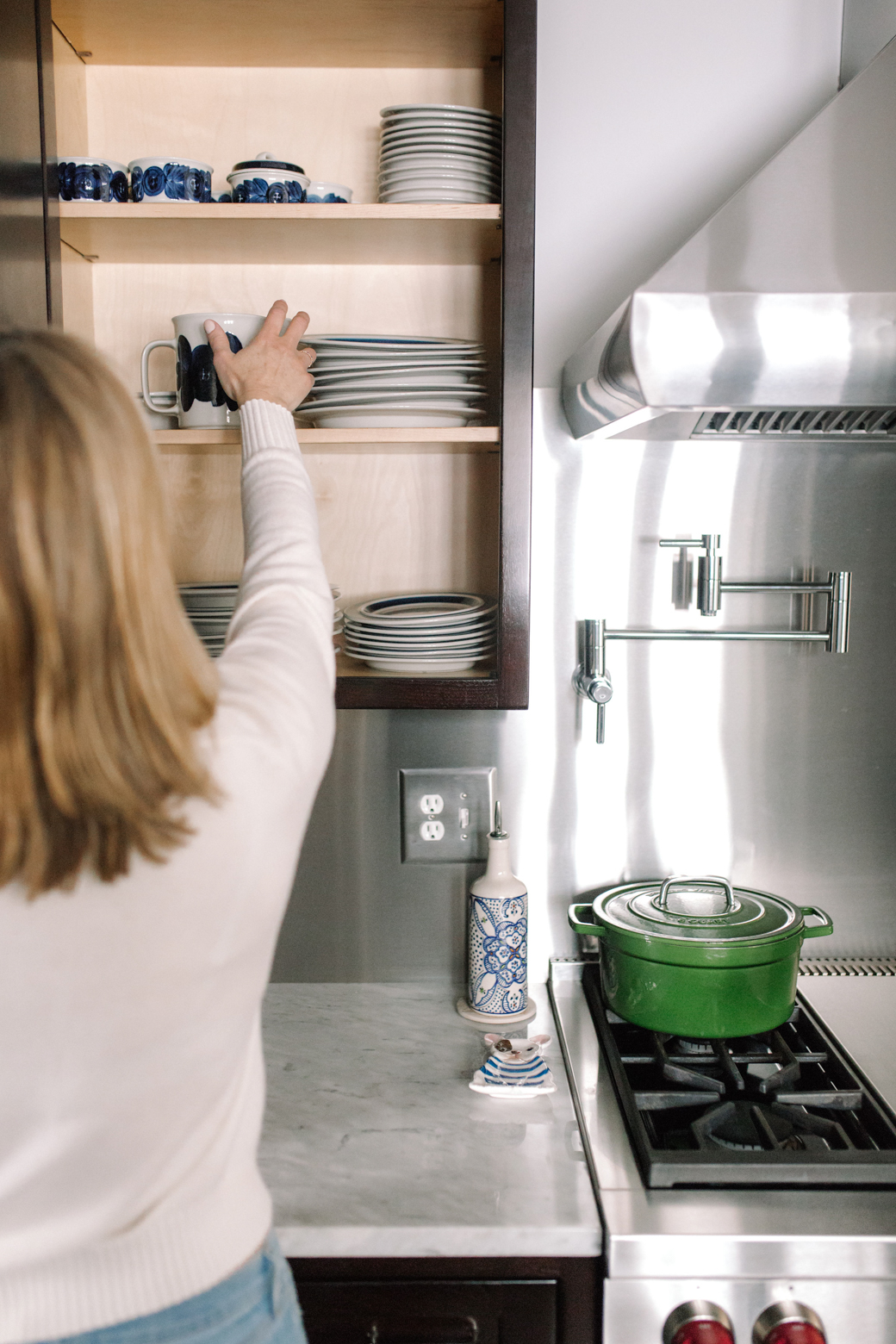 Minimalist Kitchen Essentials - Never Without Navy
